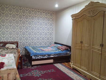 Срочно. Корасарой 28 школа продаётся дом
