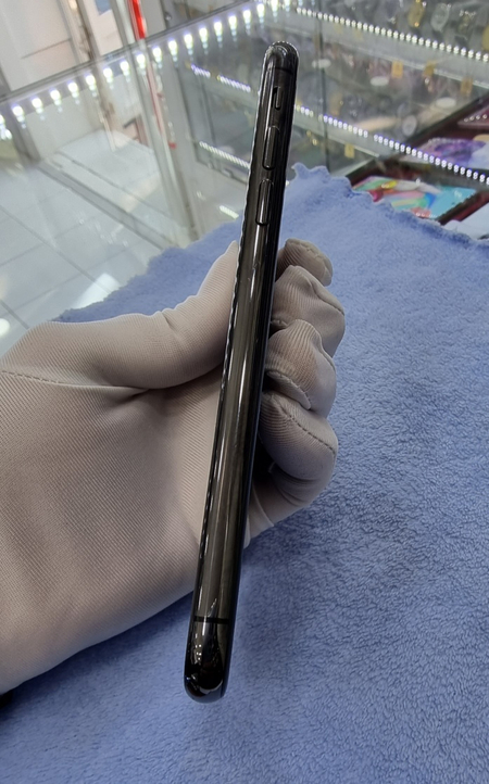 iPhone Xs Rangi Qora Xotirasi 64 Yomkosti 85%