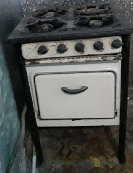 Срочно продаётся кухонная плита.