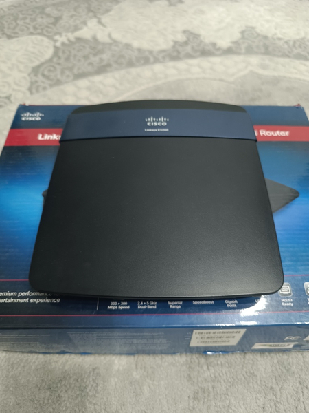 Роутер Linksys E3200 привезли из США
