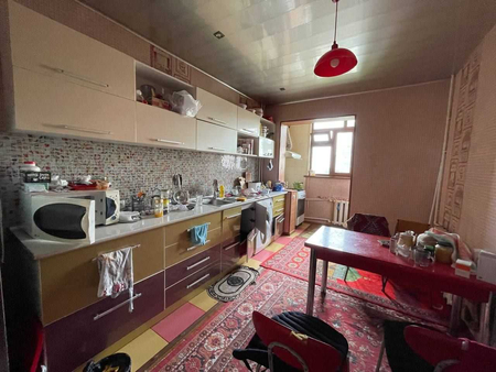 Продаётся квартира в Ташкенте 4/5/9 на Шайхантахурском районе (J2562)