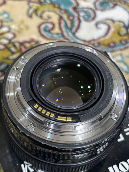 Объектив Canon 50mm f1.4