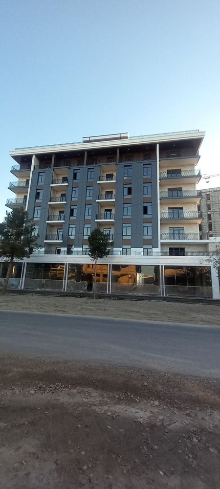 Tashqi fasad ishlarini alkafon va tunukafon ishlarini qilamz.