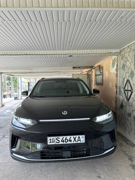Leap motor c 11 electr mobil srochna sotiladi!!!