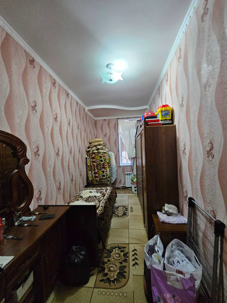 3 xonali 72m² +podval 1-qavat uy sotiladi.