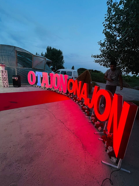 Sotiladi Dekoratsiya Otajon Onajon