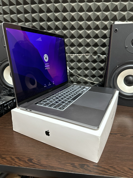 Macbook pro 1707 16/512gb 2017