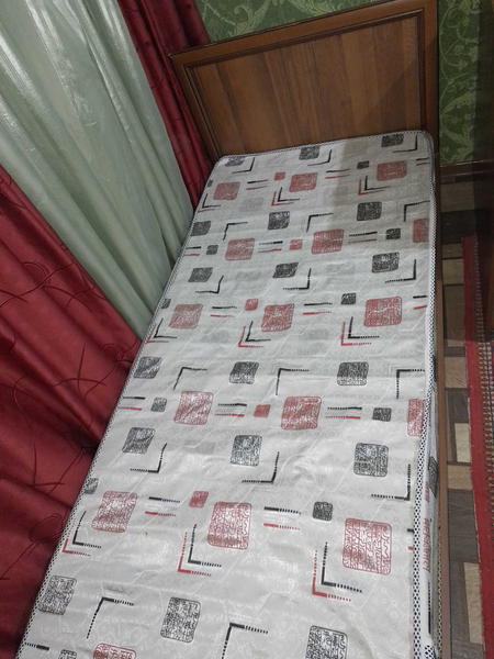 1 kishilik krovat
