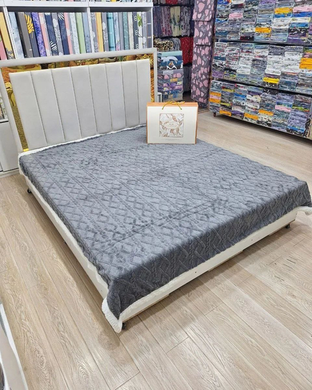 Плед от Luxury Home Momiq