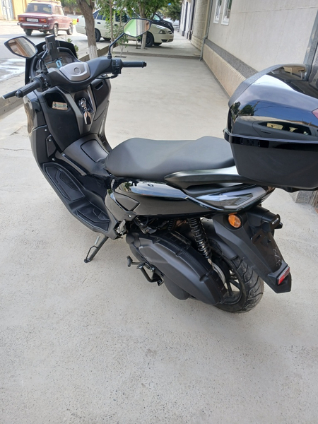 N max 170cc  benzinli skuter