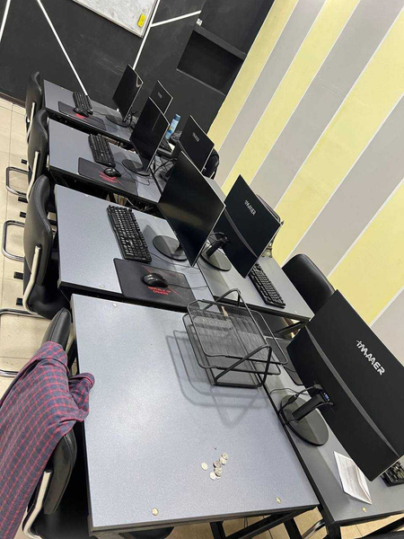 Kompyuterlar to'plami. 8 dona. O'quv markaz yoki Game Club uchun