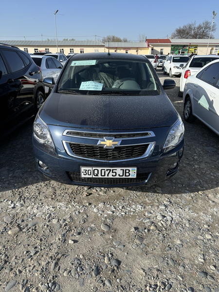 Автомобиль Кобальт