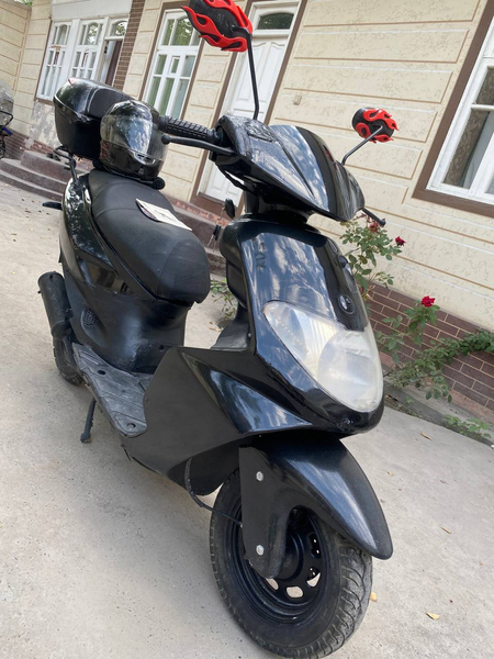 LIFAN Skuter sotiladi. Pultga yonadi ideal holatda