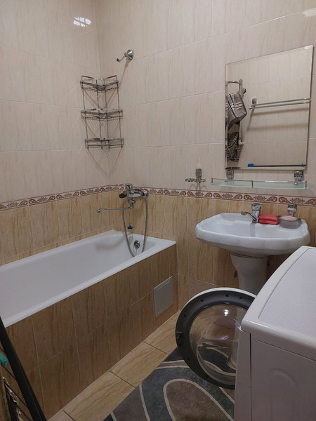Сдаю 2комнатная квартира со всеми удобствами на Саракулка...