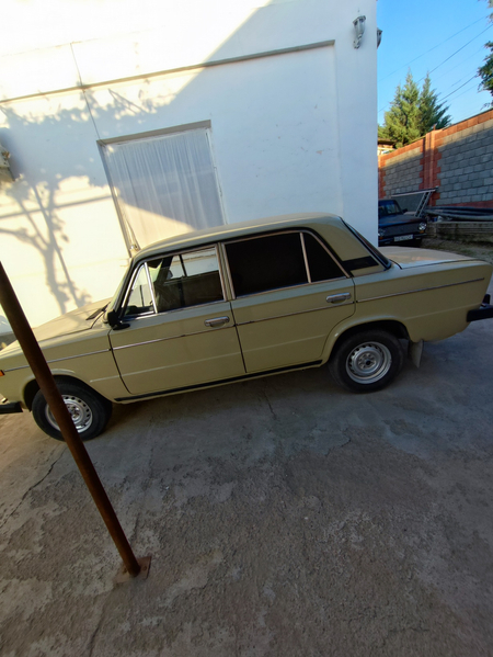 Vaz 2106 sotiladi