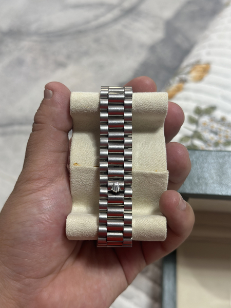 продам часы rolex