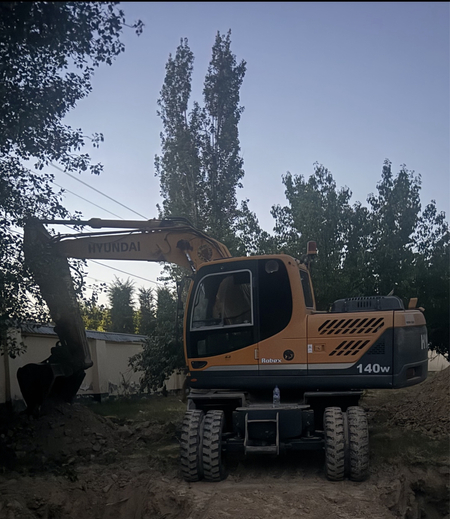 Hyundai 140w ekskavator sotiladi