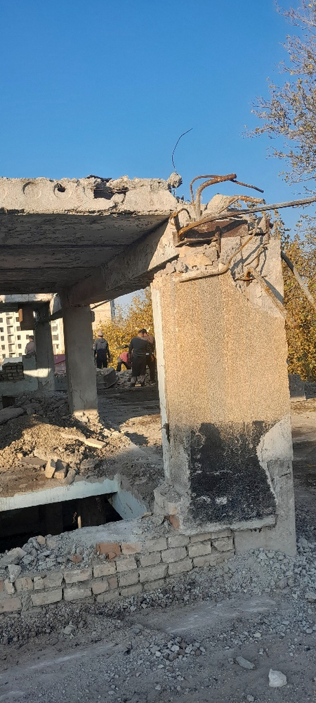 Katta zavodlarni hovlilarni buzish xizmati