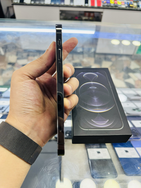 iPhone 12 Pro 256 gb black