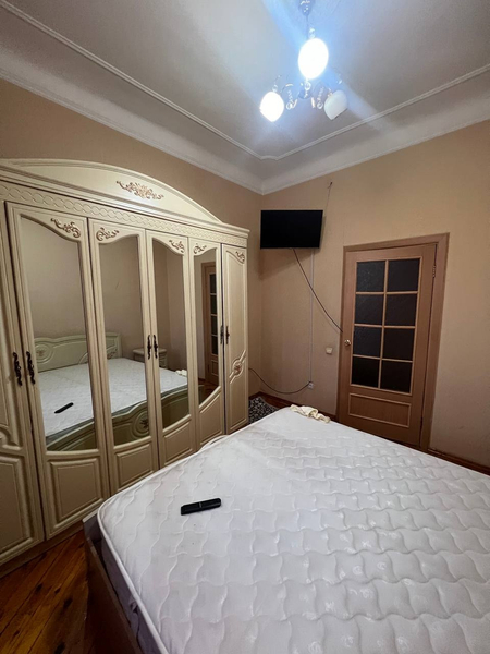 Yakkasaroy Shota Rustaveli 2 xonali hamma sharoitlar bor 600$ lubboyig