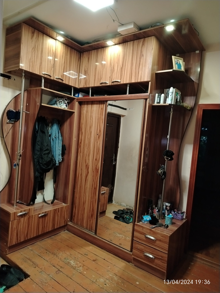 Продаётса квартира 3 комнитний