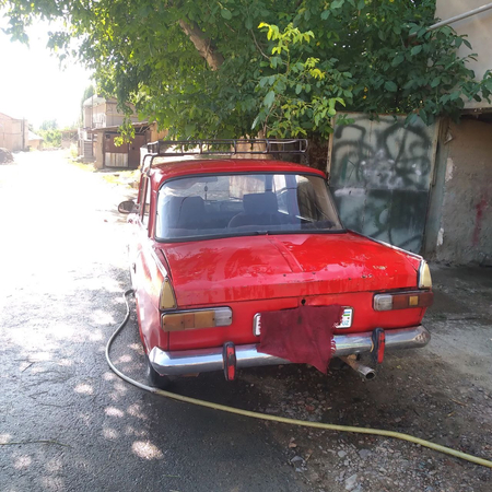 Москвич 412 сотилади