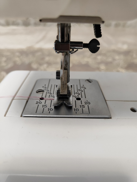 Швейная машина Janome. Janome tikuv mashinasi. Электрическая. Elektron