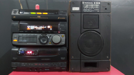 Radiotehnika s 30 b sotiladi