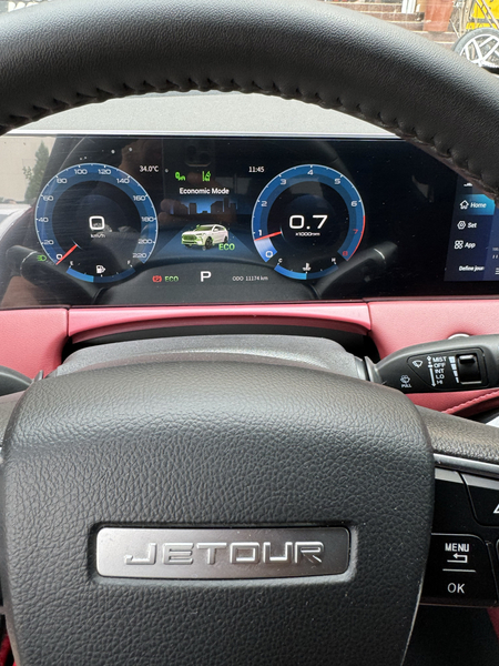 Срочно продаю JETOUR X70 plus