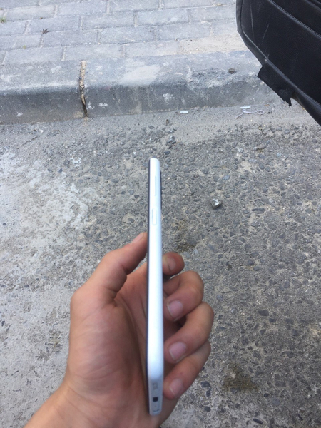 Samsung Telefon
Rangi: OqSamsung Telefon 64/4
Aybi: Yo‘q
M