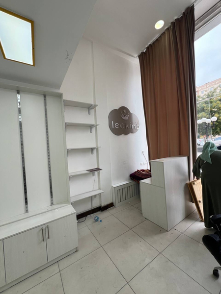 Magazin Mebel yangi ishlatilinmagan