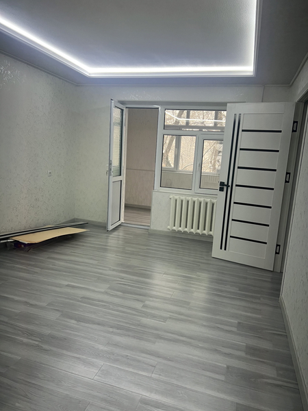 Продается квартира 2/3/4 переделанная 3х комнатную,  с евро ремонтом