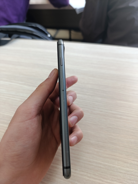 iPhone 8 plus 64GB