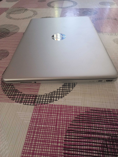 HP notebook yangi