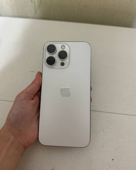 Iphone 15 pro max белый 256gb