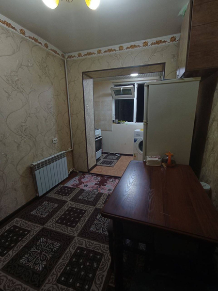 СРОЧНО ПРОДАЮ.  Чиланзар 7.