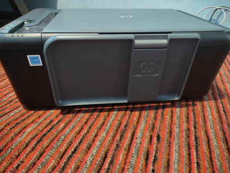 PRINTER SOTILADI.     HP Deskjet F2423.