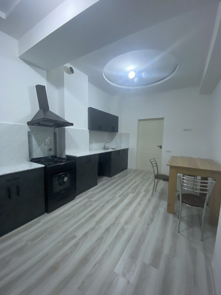 Srochna arendaga qoyamiz navastroyka 17 kv chiloncor 2 honalik