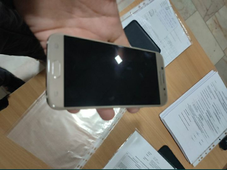 Samsung galaxy j530