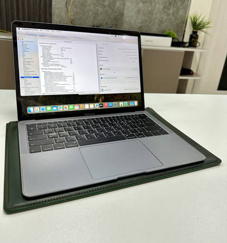 Macbook Air 8/256 GB 13 inch