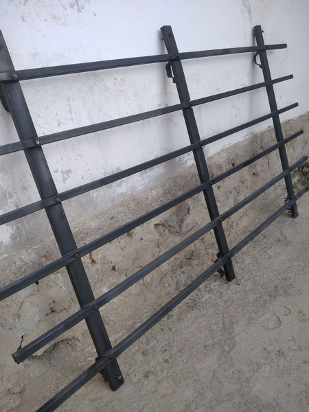 Lada largus bagaj ham zapaska salatin
