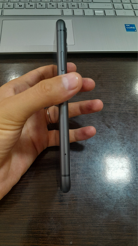 Iphone 11  64 GB