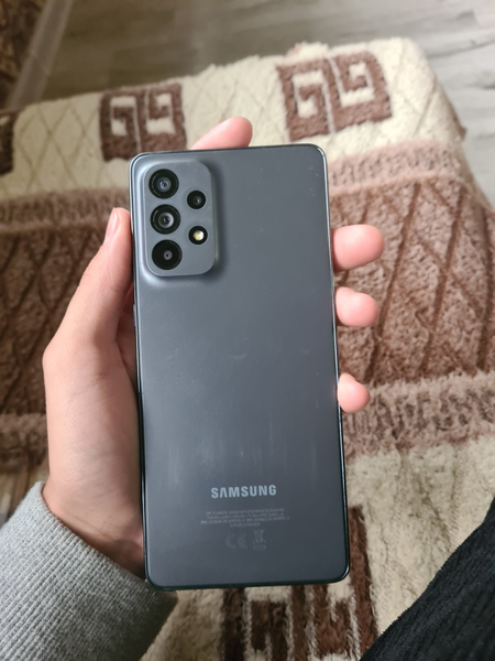 Samsung Galaxy A73