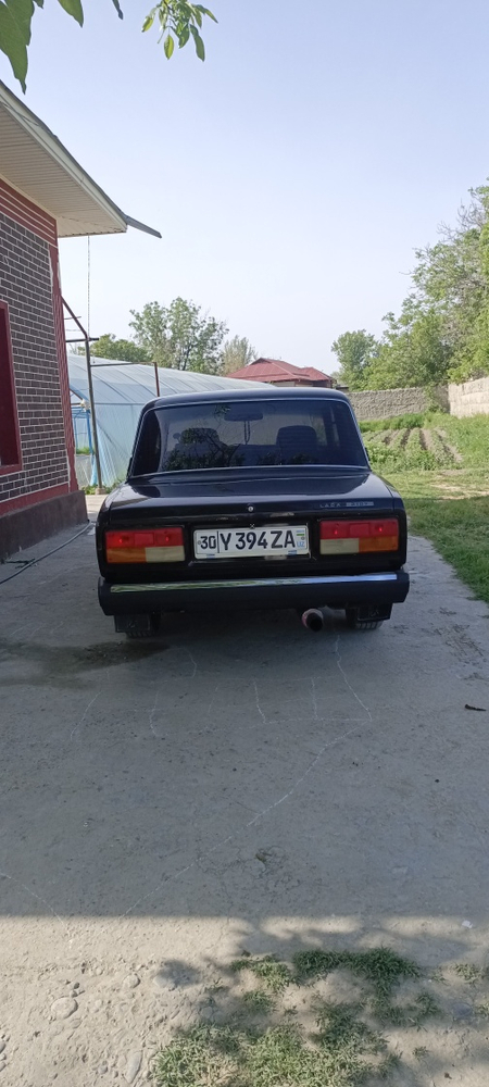 Vaz 2107 sotiladi srochno