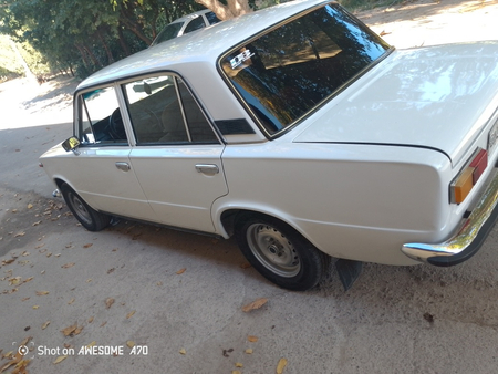 Vaz21011 sotiladi