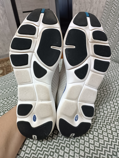 Кроссовки Decathlon