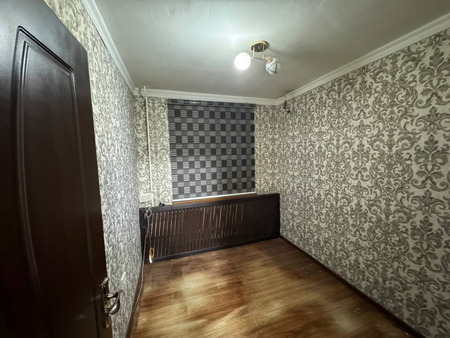 Продается 1 линия Максим Горький Ориентир Капитал Банк и Кафе Быстро