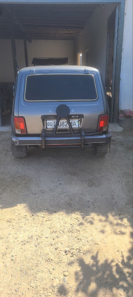 Lada Niva sotiladi