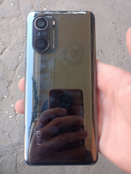 Poco F3 sotiladi yangi