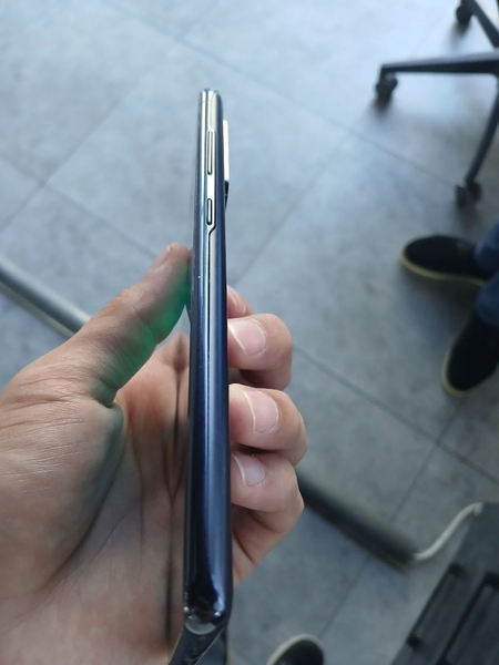 Samsung s20 FE Holati alo